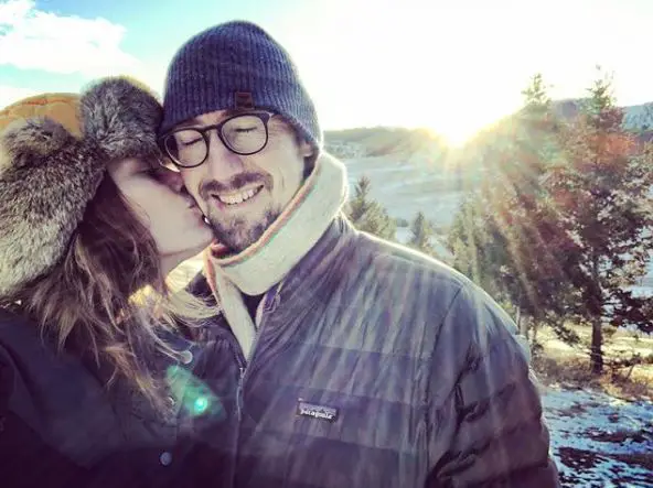 Cassidy Freeman Married Status, Husband, Boyfriend, Family & More