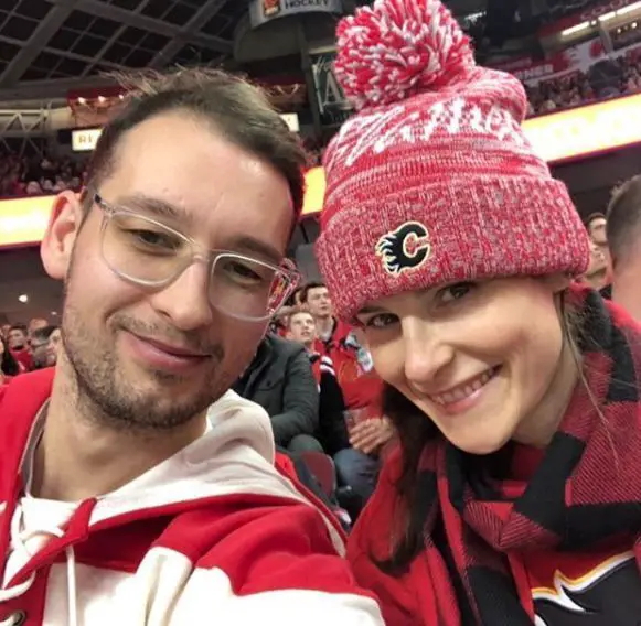 How Much Is Simply Nailogical Net Worth? Her Real Job, Married Status