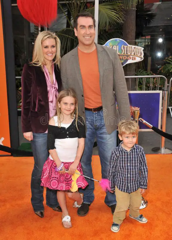 Comedian And Actor Rob Riggle Wife, Net Worth, Movies & TV Shows