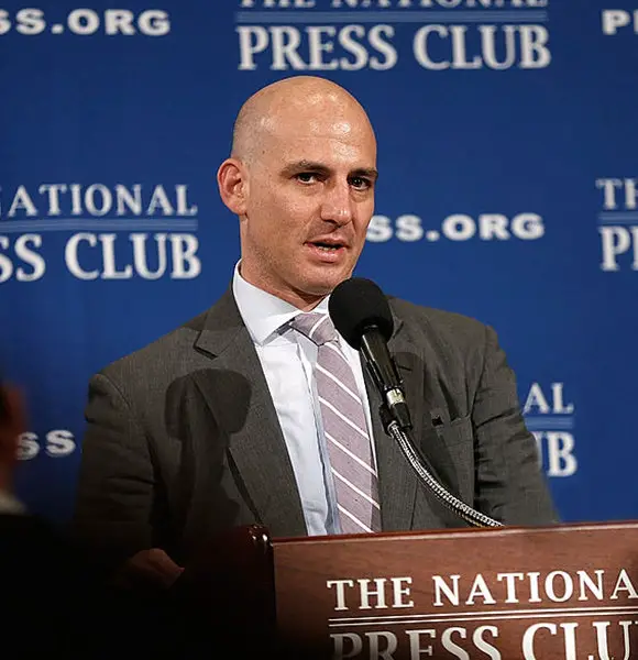 Does Matthew Rosenberg Have Married Life & Family; Bio Of Famous Rosenberg Kin