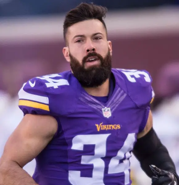 Andrew Sendejo Married, Girlfriend, Parents, Ethnicity, Salary