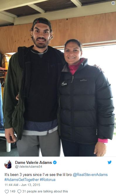NBA Star Steven Adams' Gigantic Family Shows Bond With Sister & 17 ...