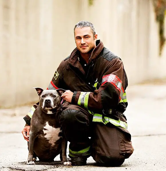 What's Taylor Kinney Dating Status? Is He Engaged Or Has Wife?