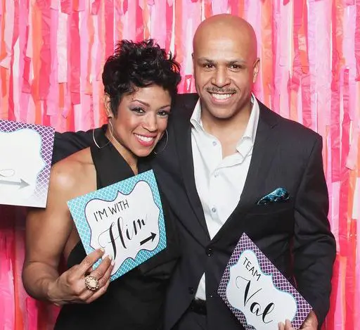 ABC 7 Val Warner Has A Family, Married With Husband Or Casually Dating?