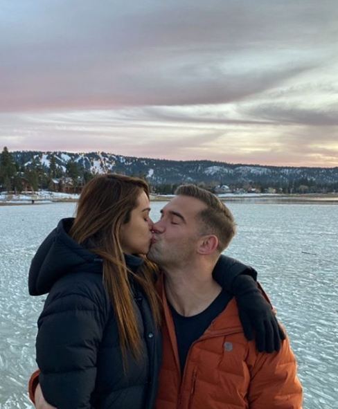 Lewis Howes Relationship With Beautiful Weather Girl, Dating Details ...