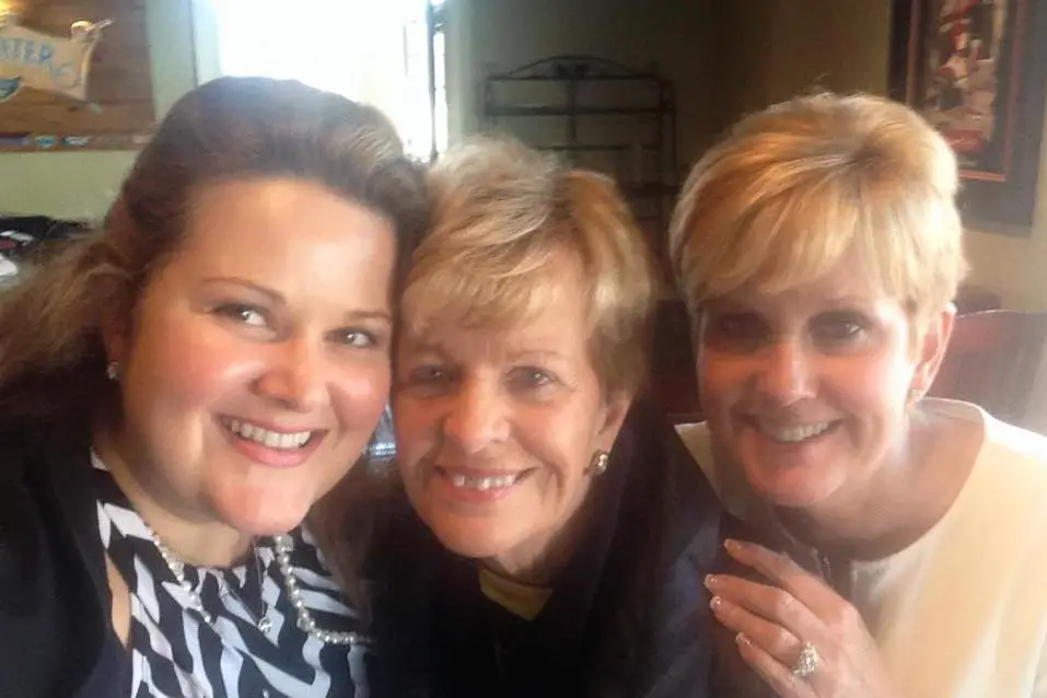 Lori Allen And Her Blissful Married Life With Partner Husband And ...