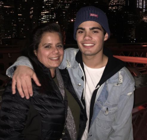 Emery Kelly Dating Status Now, Girlfriend, Parents, Ethnicity