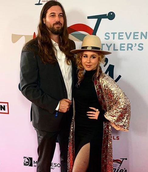 Meet Haley Reinhart's Singer Boyfriend; Know About Their Relationship