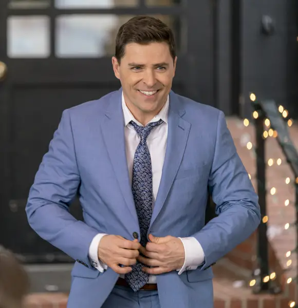 Is Kavan Smith Married? Hints On Having a Wife But How True Is It?