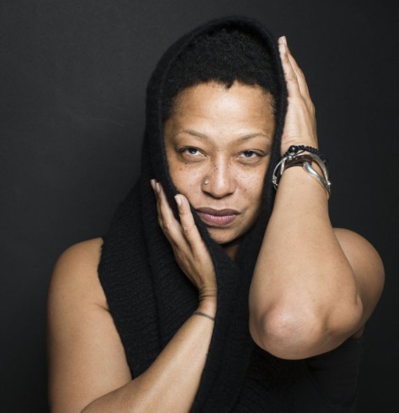 Lisa Fischer is Married to Music! Her Life That is Filled with Songs ...