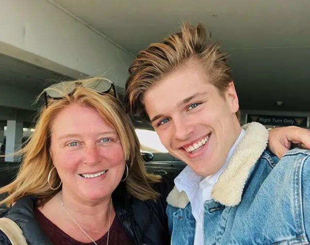 Alex Lange Bio Reveals Age, Height, Girlfriend, Parents Info